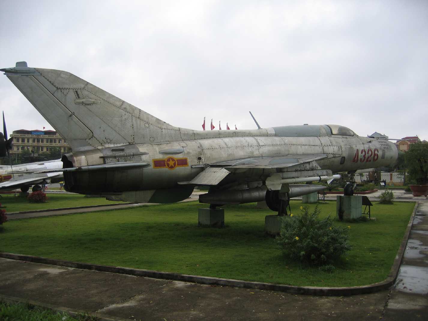 Vietnamese Mig-21 PF... - Aircraft of the Aces - Large Scale Planes