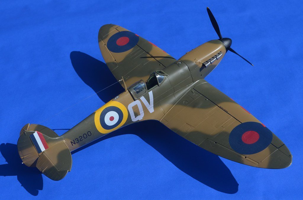 Spitfires! Group Build Gallery - Group Builds - Large Scale Planes