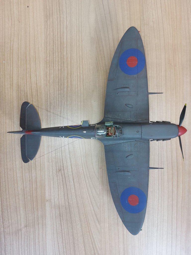 Spitfires! Group Build Gallery - Group Builds - Large Scale Planes